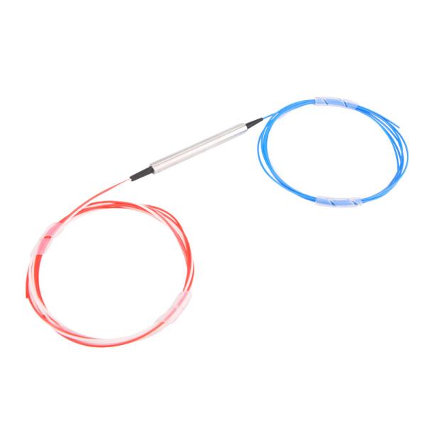 Circolatore ottico ad alta efficienza a 3 porte con bassa perdita di inserimento per applicazioni a 1310 nm o 1550 nm