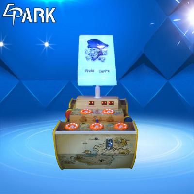 中国 2台のプレーヤーの硬貨によって作動させるアーケード機械海賊Captin衝突ハンマーのゲーム 販売のため