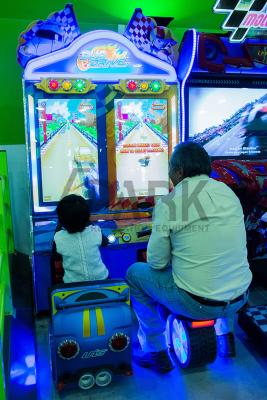 中国 3dビデオ カー レースのアーケード・ゲーム/硬貨は娯楽機械を作動させました 販売のため