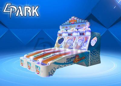 中国 楽園の幸せなボーリング3のプレーヤーによってつながれる競争のゲーム・マシンの打撃の球のアーケードの切符機械をからかいます 販売のため