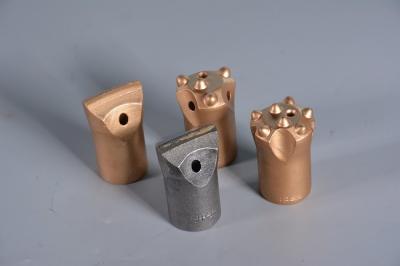中国 28mm 7度5ボタンの石の穴あけ工具の34mm先を細くされたジャックのハンマー ビット 販売のため