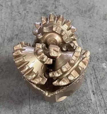 Cina 98 mm Tre coni di roccia a rulli per la trivellazione e l'estrazione di petrolio in vendita