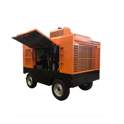 Cina Il compressore d'aria portatile della vite diesel di Antivari 550CFM del cellulare 14,5 in luoghi di perforazione svuota l'estrazione mineraria in vendita