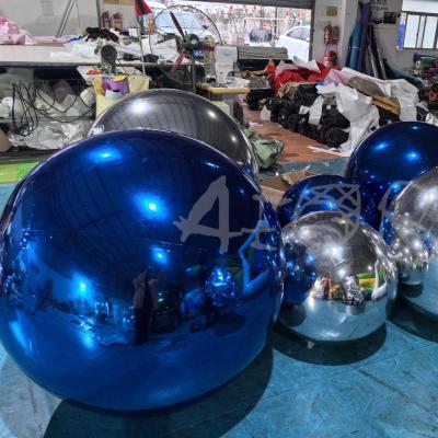 China Big Shiny Giant Customized Pvc Inflatable Ball Decorative Inflatable Mirror Ball Balloons for sale