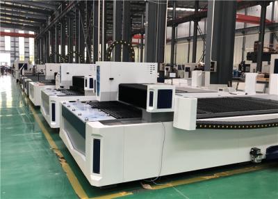 Cina tagliatrice 1530 del laser della fibra di 1500x3000 1300x2500 in vendita