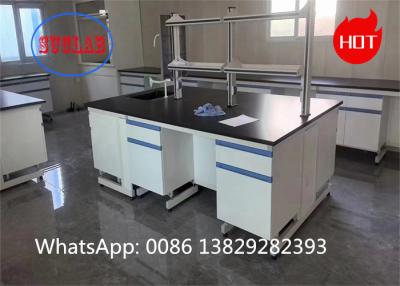 China Bancos de trabalho de laboratório de química com armários múltiplos e plataforma de trabalho de resina fenólica à venda