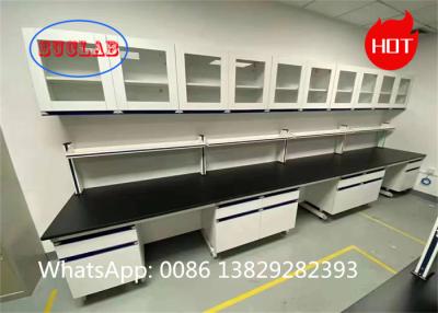 Chine Bancs de travail résistants à la corrosion avec plusieurs armoires et cadre en forme de C pour les laboratoires chimiques à vendre