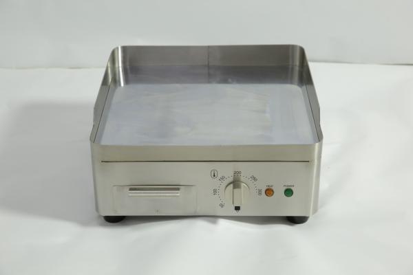 Quality Electric Countertop Commercial Kitchen Griddle 10mm Thick Plate Non Stick CE for sale