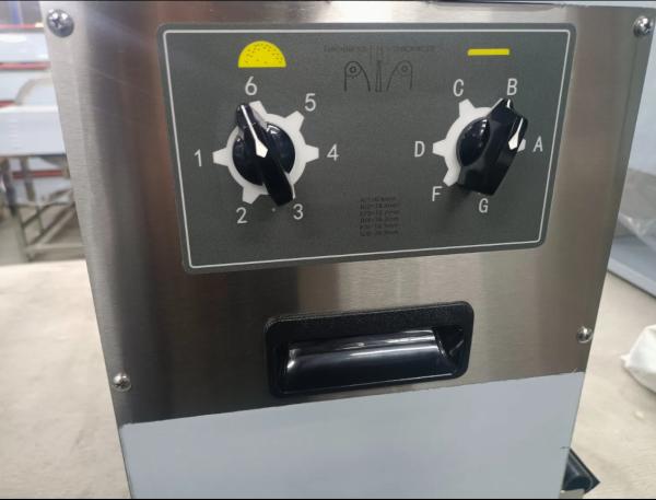 Quality Vertical Stainless Steel Commercial Bun Toaster 220-240V Quick Batch Baking For for sale