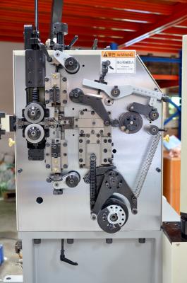 中国 300m/Min CNC トルションスプリングマシン 550pcs/Min コイルスプリングメーカー 販売のため