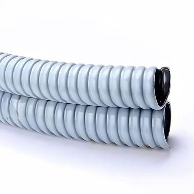 Cina Tubo in metallo rivestito di plastica nera resistente agli UV per condotti in acciaio rivestiti in PVC resistenti in vendita