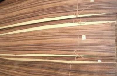 Cina 50cm-200cm / 2m-2.44m / 2.45m-3.6m Morado Veneer per la decorazione degli interni in vendita