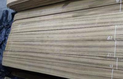 Cina Finitura di legno di teak naturale 200 cm-244 cm per pavimenti in legno in vendita