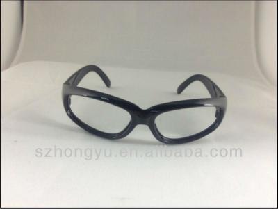 Chine 3D a polarisé les verres Eeywear polarisé par circulaire passive pour l'usage de cinéma à vendre