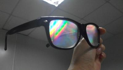 Китай Объективы лазера профессионала 0.06mm стекел феиэрверков рамки 3D ПК пластичные продается