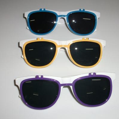 China Förderungs-Feuerwerke steuern Gläser Thratre 3D Resuable-leichten Schlag herauf Art CER-FCC automatisch an zu verkaufen