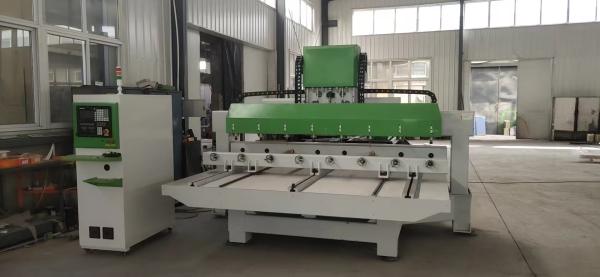 Quality CNC Machining Centers Cylindrical Engraving Machine For Gunstocks Processing for sale
