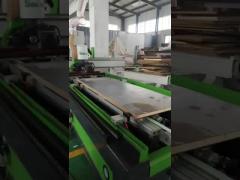 Wood door square cutting and cutting saw