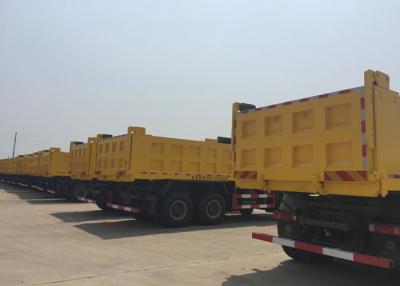 China Safety Big Howo Dump Truck 10 - 25 CBM Middle Lifting Hydraulic Control System for sale