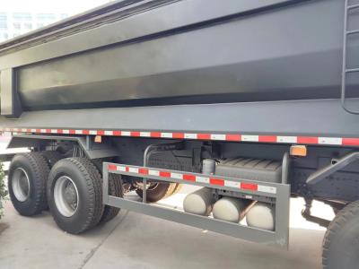 China RHD 8×4 12 Wheels HOWO Tipper Truck 380HP for sale