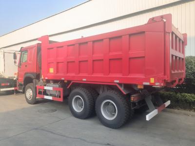 Cina 30 - 40 tonnellate RHD Sinotruk Howo Dump Truck 10 ruote in vendita