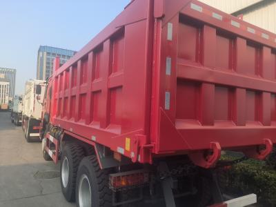 Cina 30 - 40 tonnellate RHD Sinotruk Howo Dump Truck 10 ruote in vendita