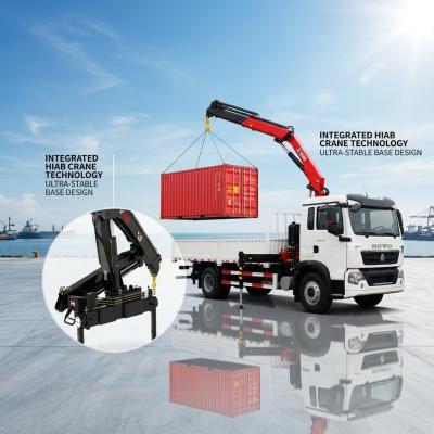 China Heavy Duty Truck Mounted Crane 5 Tons SINOTRUK For Landscape Sanitation for sale
