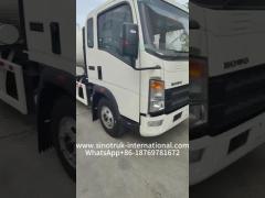4*2 ドライブ HOWO 汚水吸引車：6m³ タンク、160HP、8.00R20 タイヤ、軽汚水吸引車、効率的な衛生車両
