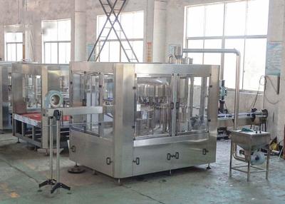 Cina 380V / 220V 24 attrezzatura imbottigliante di riempimento del latte delle teste 3.8KW in vendita