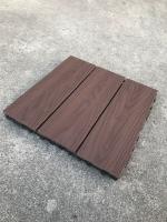 China Interlocking WPC Floor Tiles for Patio Bug Proof Durable Finish 30x30cm 10 Year Guarantee for sale