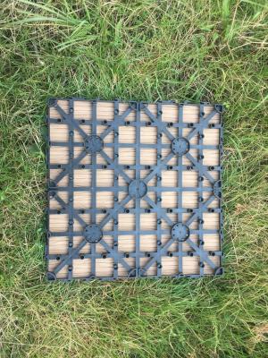 China DIY WPC Deck Tiles 30*30CM Natural Wood Grain Outdoor Flooring for Home Patio for sale