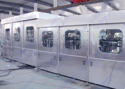 Chine Machine de remplissage de bouteilles automatique de l'eau avec 24 têtes de rinçage/6 têtes de capsulage à vendre