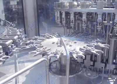 Cina Piccola macchina di rifornimento completa ad alta velocità del succo della bottiglia 500ML 200000B/H in vendita