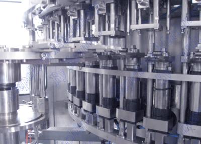 Cina 3 in 1 ha carbonatato la macchina di rifornimento della bevanda delle bibite in animale domestico/bottiglia di plastica in vendita