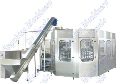 Cina 3 in 1 ha carbonatato la macchina di rifornimento della bevanda delle bibite in animale domestico/bottiglia di plastica in vendita