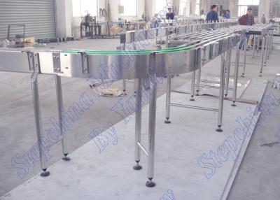 Cina Sistemi stabili del trasportatore di bottiglie per la linea di riempimento della bevanda, costruenti cinghia di plastica in vendita
