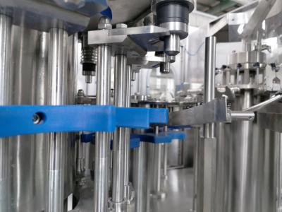 Cina Macchina di rifornimento automatica piena dell'olio da tavola di controllo dello SpA per l'olio di girasole in vendita
