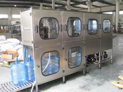 Cina 5 galloni automatico 150BPH che risciacquano la macchina di rifornimento di riempimento dell'acqua potabile in vendita