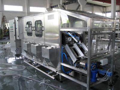 Cina Macchina liquida dell'imbottigliamento e di sigillatura di capacità di 600BPH 19L in vendita