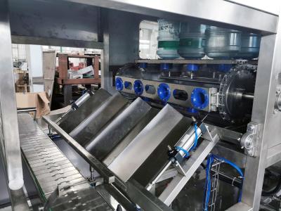 Cina imbottigliatrice automatica dell'animale domestico 18.9l con la funzione d'imballaggio di lavaggio in vendita