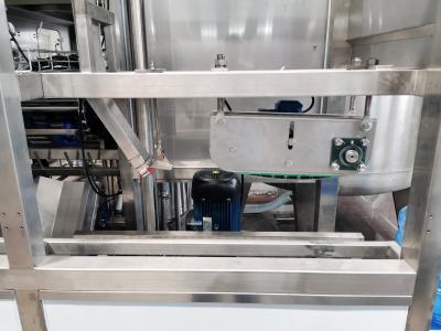 Cina Alta macchina di rifornimento efficiente durevole del barattolo da 20 litri, attrezzatura liquida dell'imbottigliamento in vendita