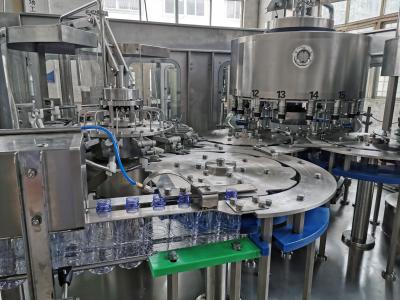 Cina Macchina di rifornimento automatica dell'acqua di bottiglia dell'animale domestico 8000bph con la struttura d'acciaio in vendita
