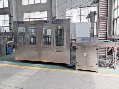 Cina La pressione isobarica di CDD 15000BPH 500ml ha carbonatato la macchina di rifornimento delle bevande in vendita