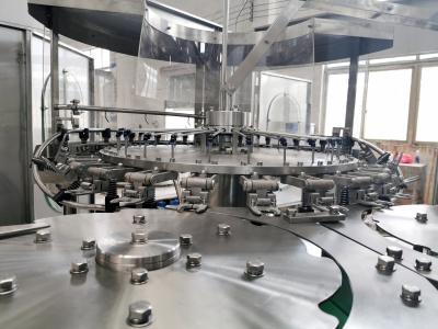 Cina Ugello in bottiglia di plastica di precisione della pianta della bottiglia di acqua minerale 12000BPH in vendita