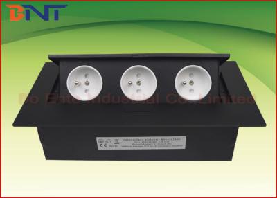 Chine Le bruit de bureau caché par bureau vers le haut des prises, sautent la prise de prise avec les débouchés 3* français à vendre