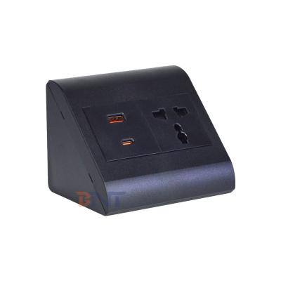 China Universal Socket for Office & Home 1 Outlets Tabletop Power Socket with USB A+C Outlets IP44 for Multiple Devices for sale
