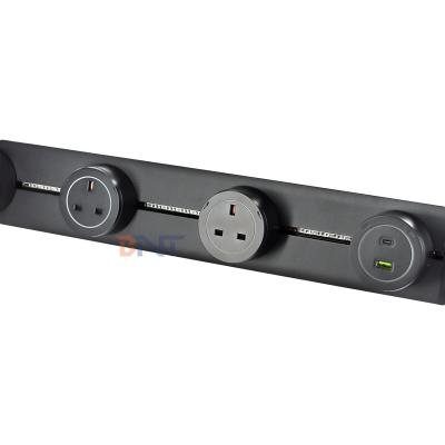 China Modern Style Wall-Mounted Power Rail Track Socket Convenient Multi-Outlet Removable AC Socket for Universal UK Standards for sale