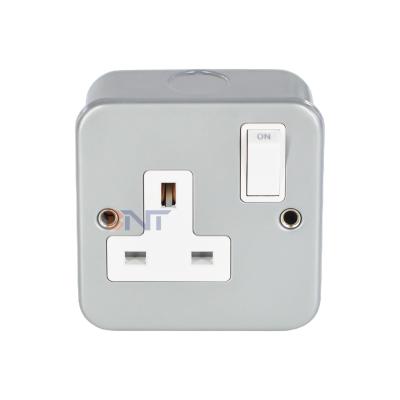 China UK Power Standard New Style Wall Socket Panel with On/Off Switch Control for sale