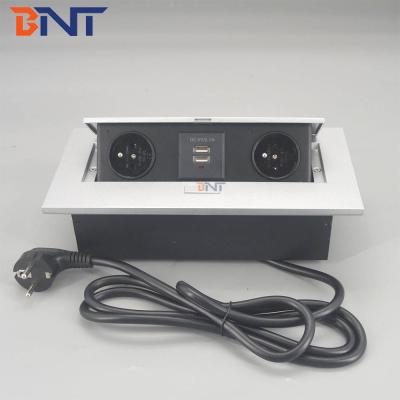 Chine Le Tableau caché en alliage de zinc de pièce de bureau sautent le débouché de prise à vendre