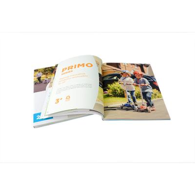 Cina Rifinitura su ordinazione della superficie della laminazione di dimensione dell'album dell'autoadesivo della foto dei bambini in vendita